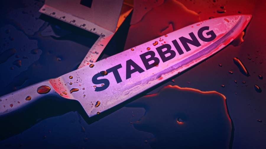 Mobile police investigate stabbing incident