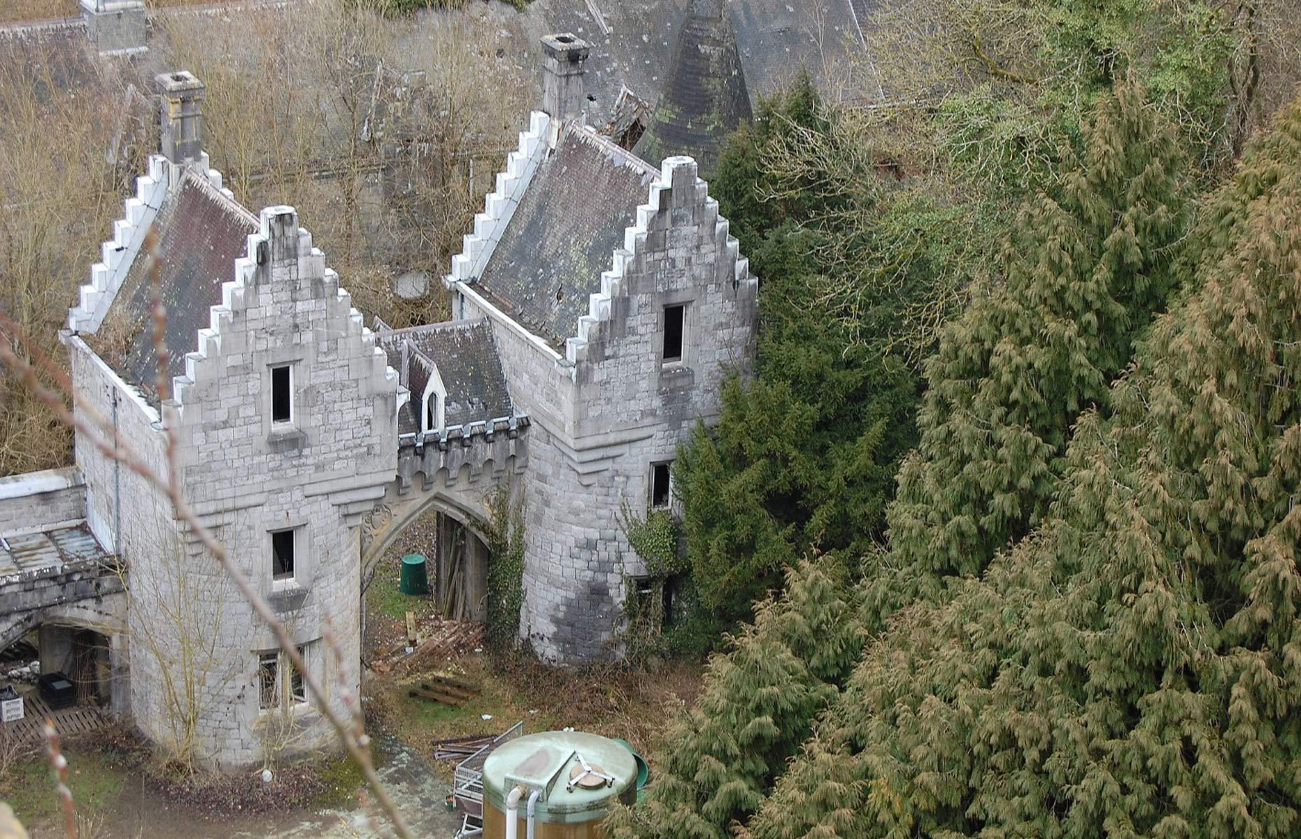 Peek inside 10 of the most expensive derelict mansions on Earth