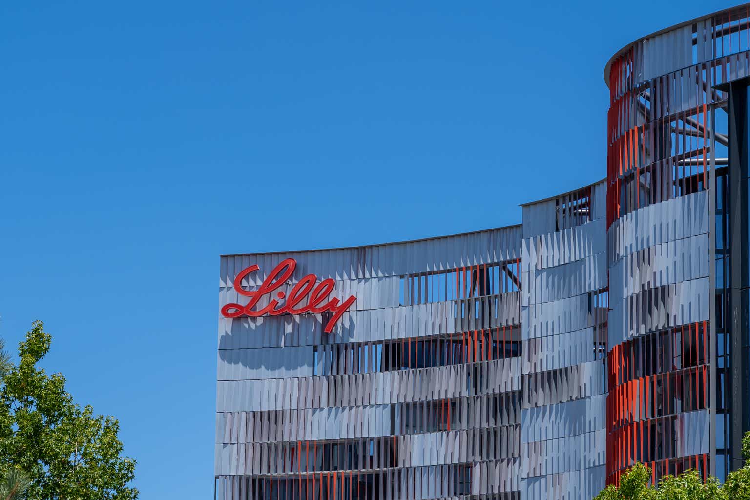 Should Eli Lilly slide on data for obesity pill despite Q2 beat?