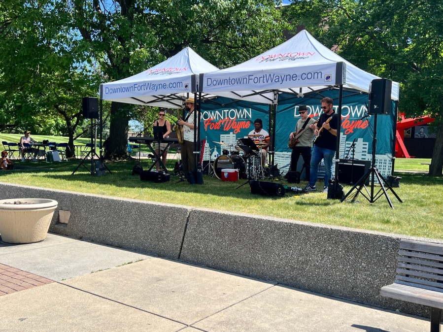 Lunch on the Square kicks off after rain delay