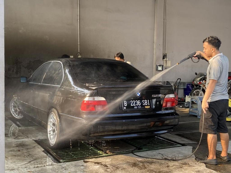 Sering Kejadian, Ini Penyebab AC Tiba-tiba Nggak Dingin Usai Mobil Dicuci