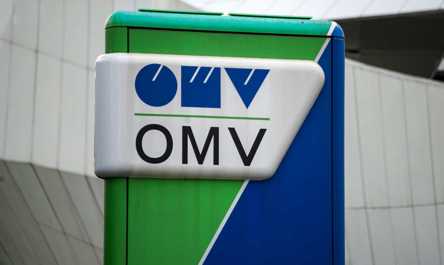 OMV reports Q3 profit drop on weak refining, oil trading
