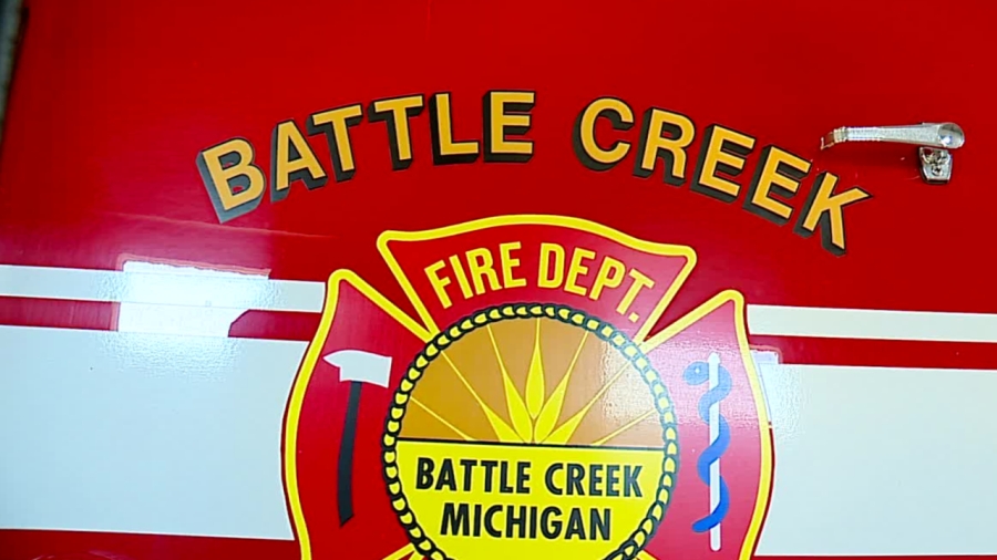 3-treated-for-smoke-inhalation-after-battle-creek-fire
