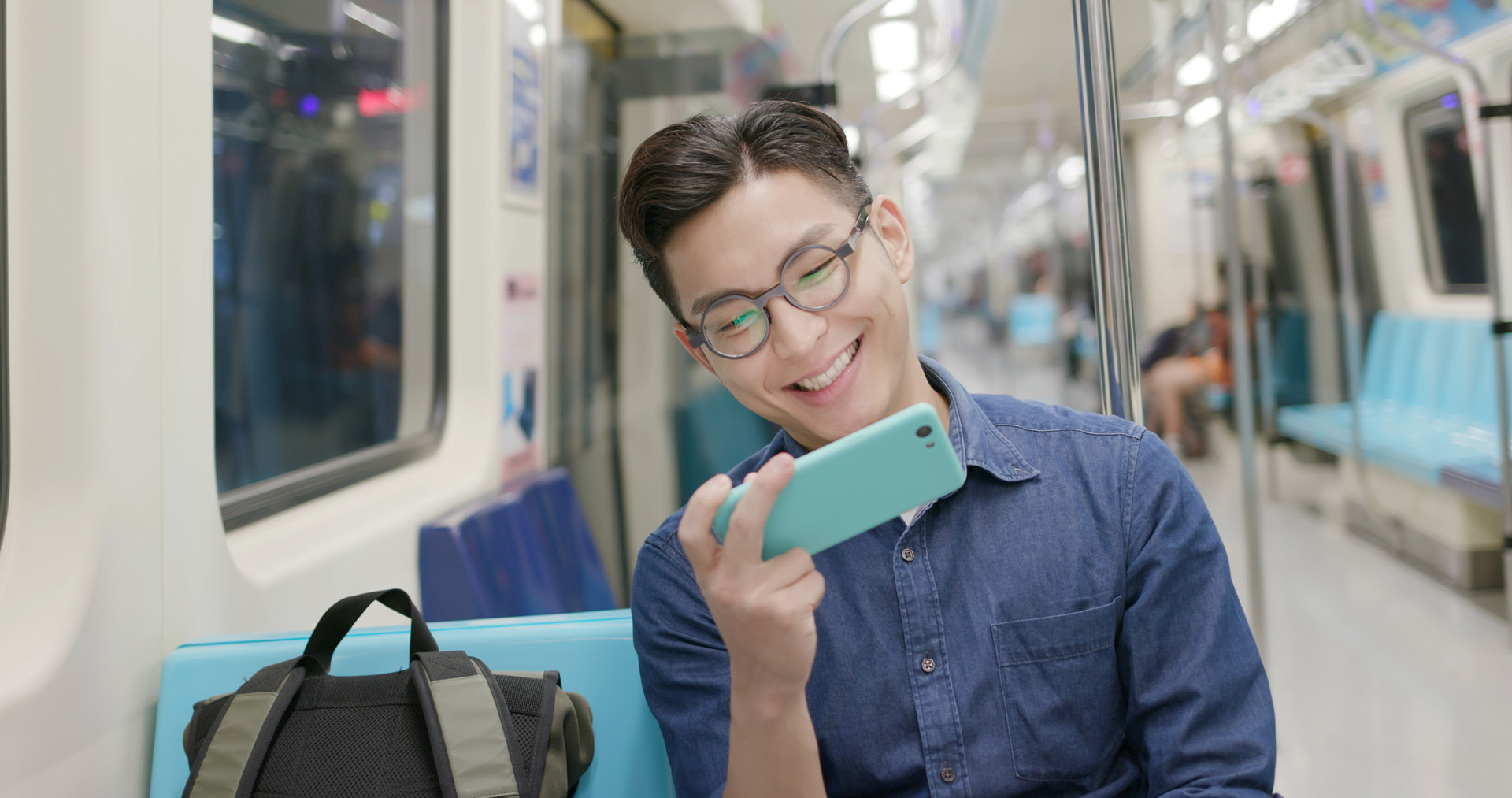 Cell phone etiquette rules you should be following