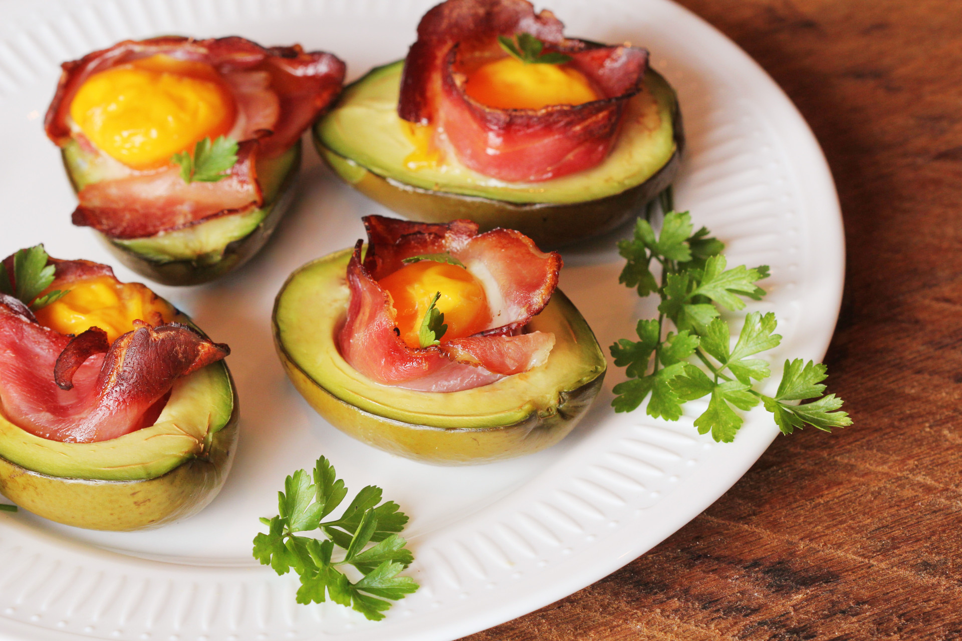 Quick and easy avocado snacks for busy people