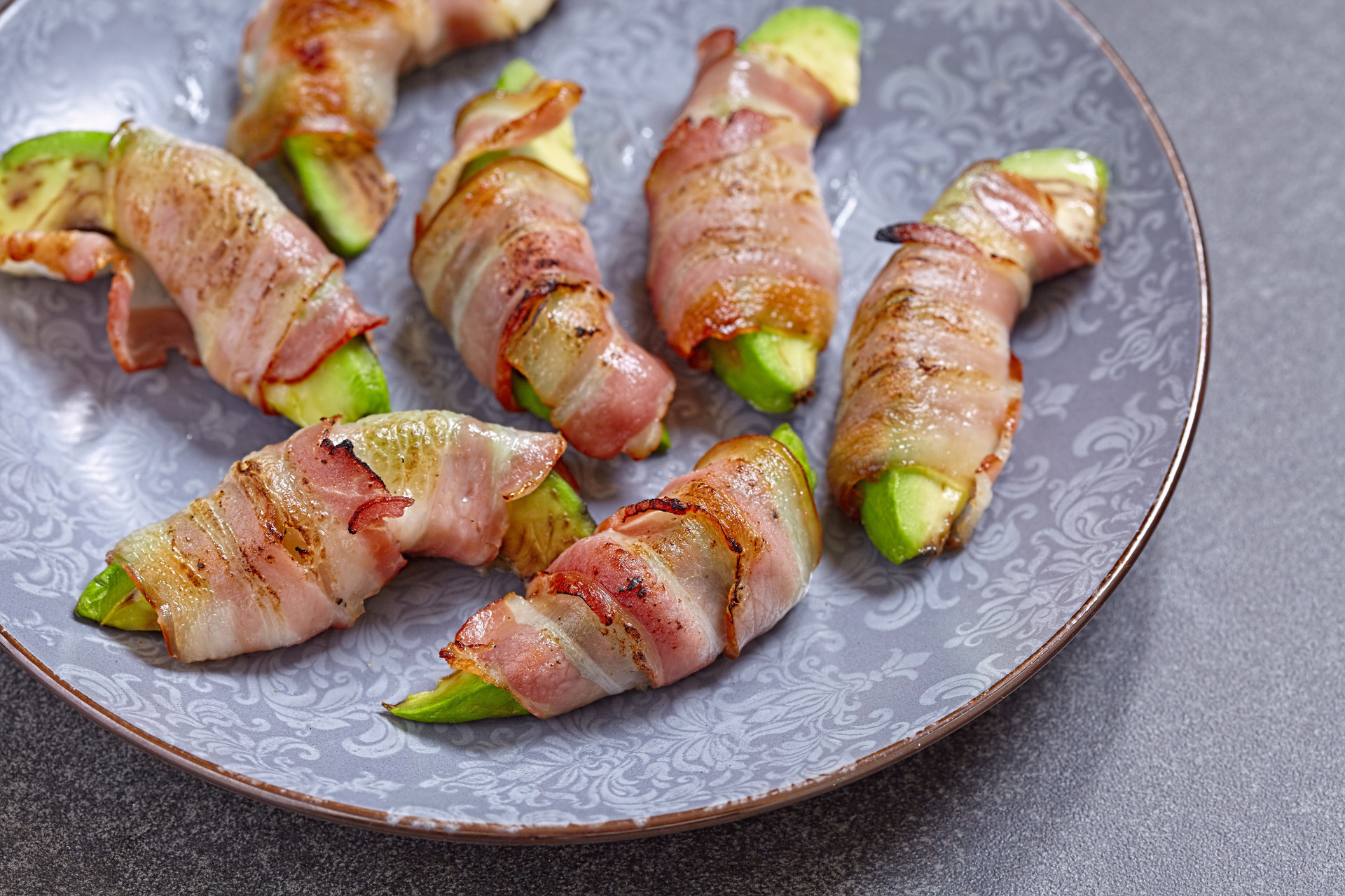 Quick and easy avocado snacks for busy people