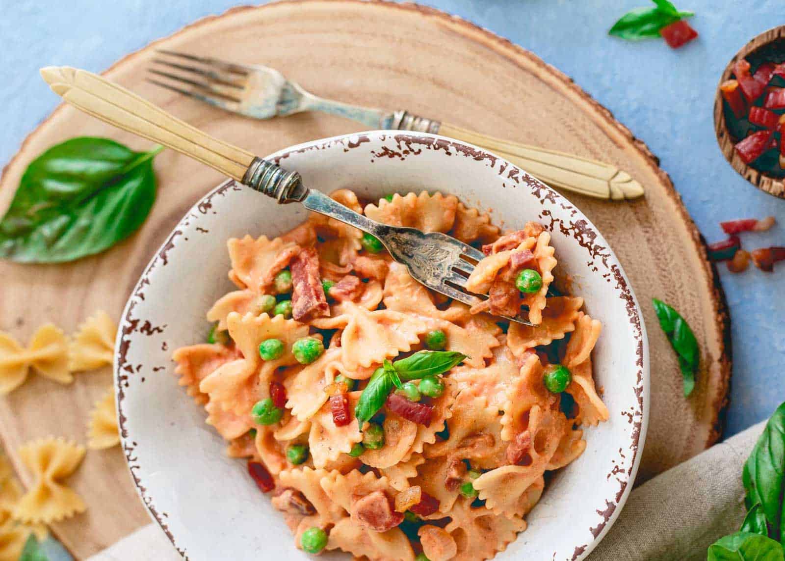 17 easy pasta dinners that go beyond a jar of red sauce