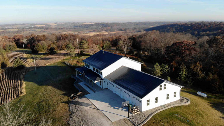 What Is a Barndominium? Pros and Cons of This Open-Concept Design