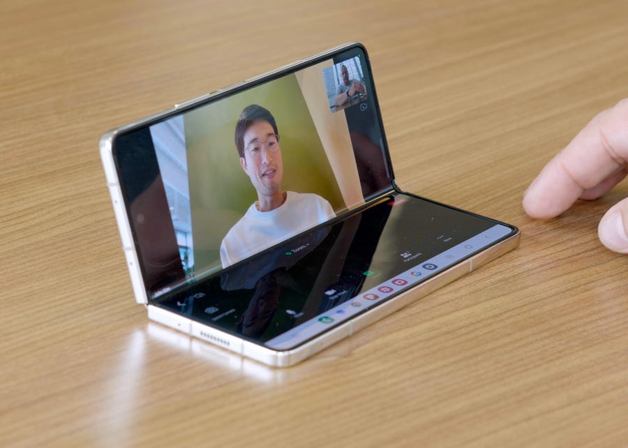 Your Android Phone Isn't Dying, It Just Needs This Easy Refresh