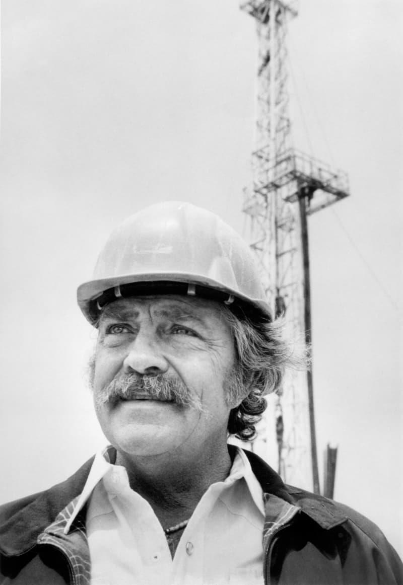 'Dynasty' Stars Who Have Already Passed Away