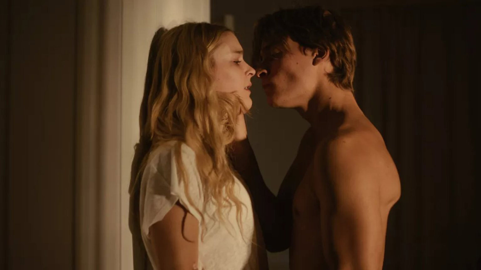 Netflix geeft kijkje achter de schermen bij Vlaamse serie 'Knokke Off' Netflix geeft kijkje achter de schermen bij Vlaamse serie 'Knokke Off'