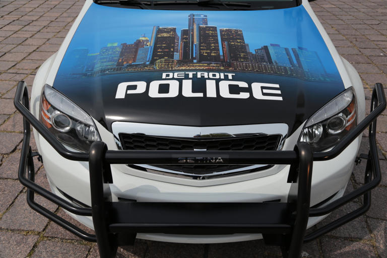 Detroit police ticket, shut down Lincoln Factory night club