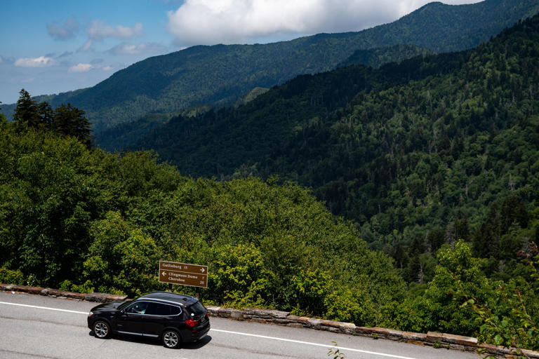 Newfound Gap Road closed through Great Smoky Mountains National Park ...