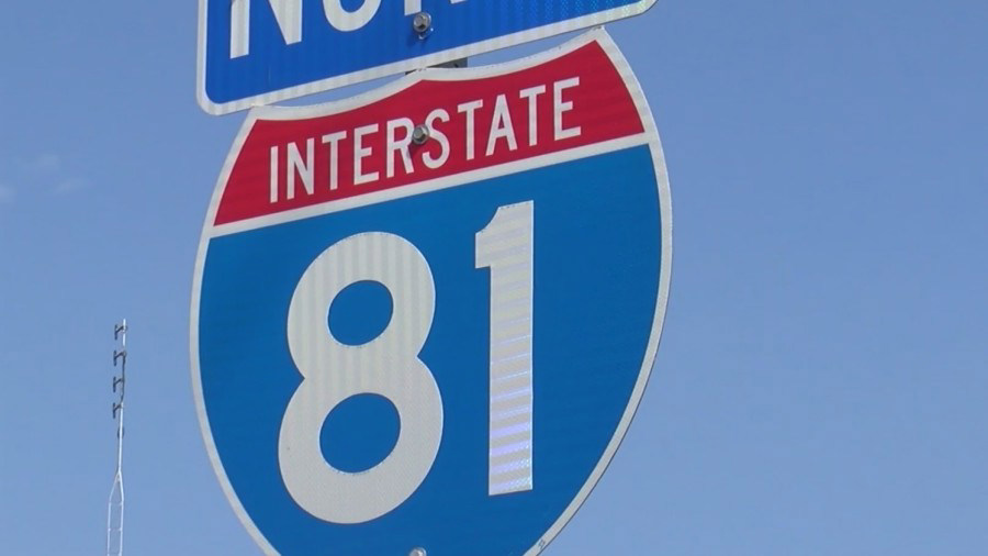 Fatal crash closes Interstate 81 South on West Shore Fatal crash closes Interstate 81 South on West Shore