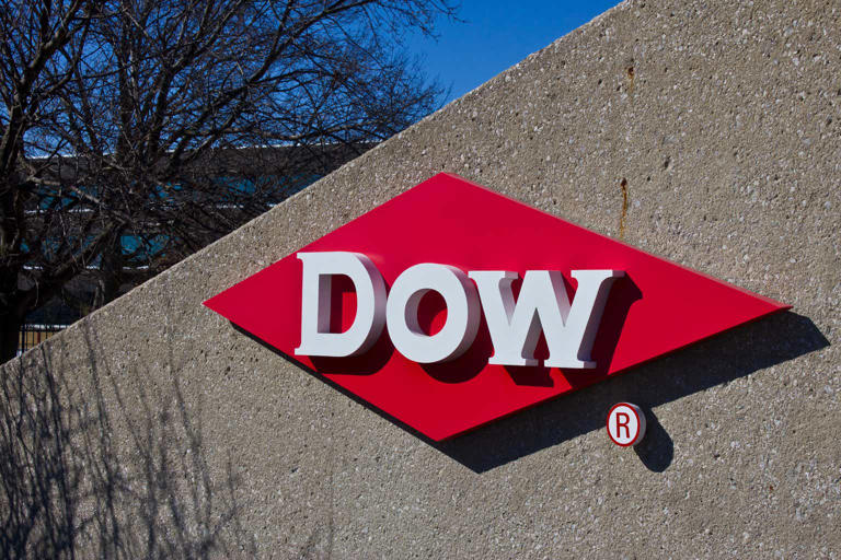 Dow, Univar expand distribution agreement for low-carbon chemical products