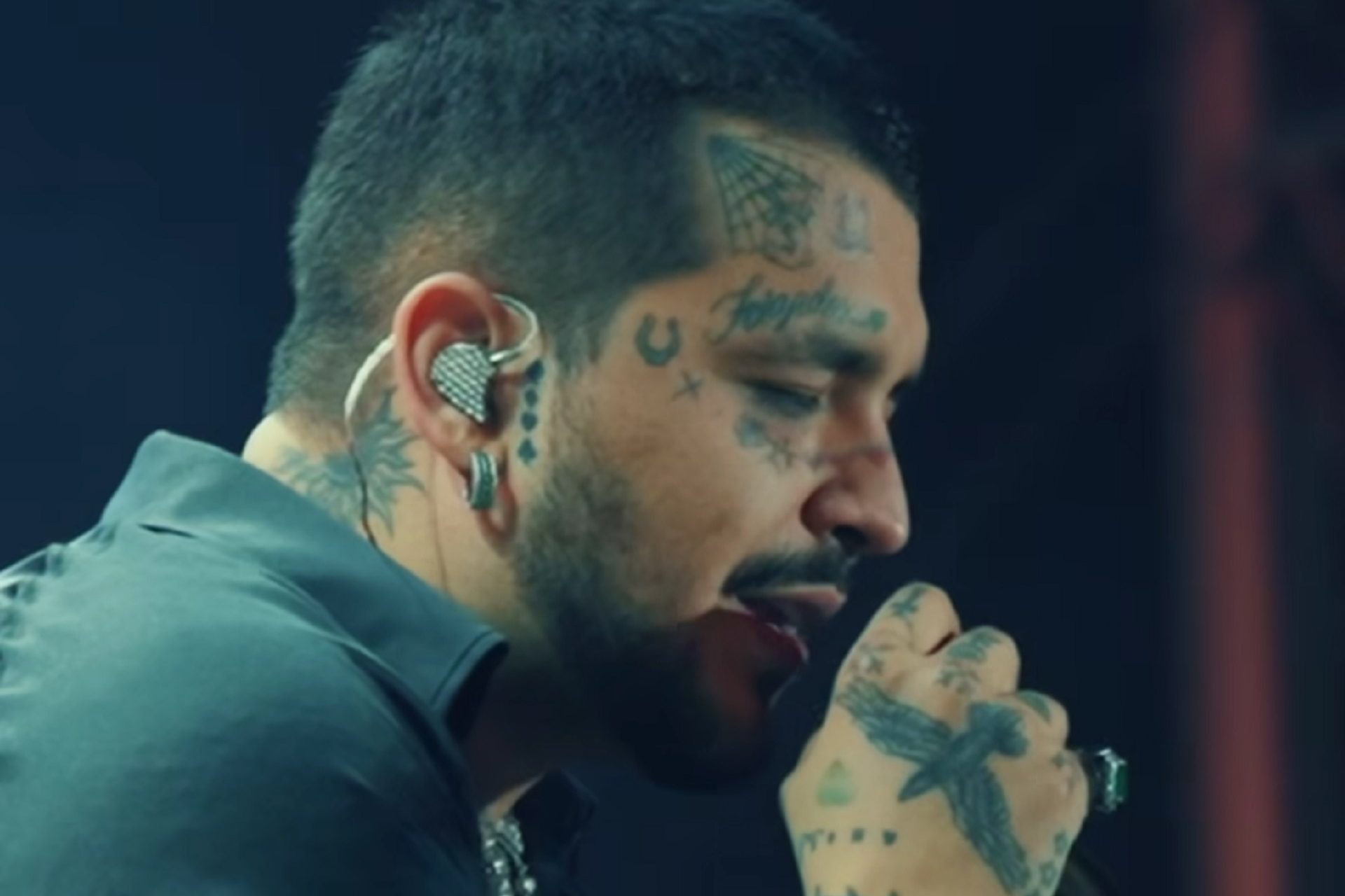 Así Luce Christian Nodal Tras Proceso Para Quitarse Tatuajes