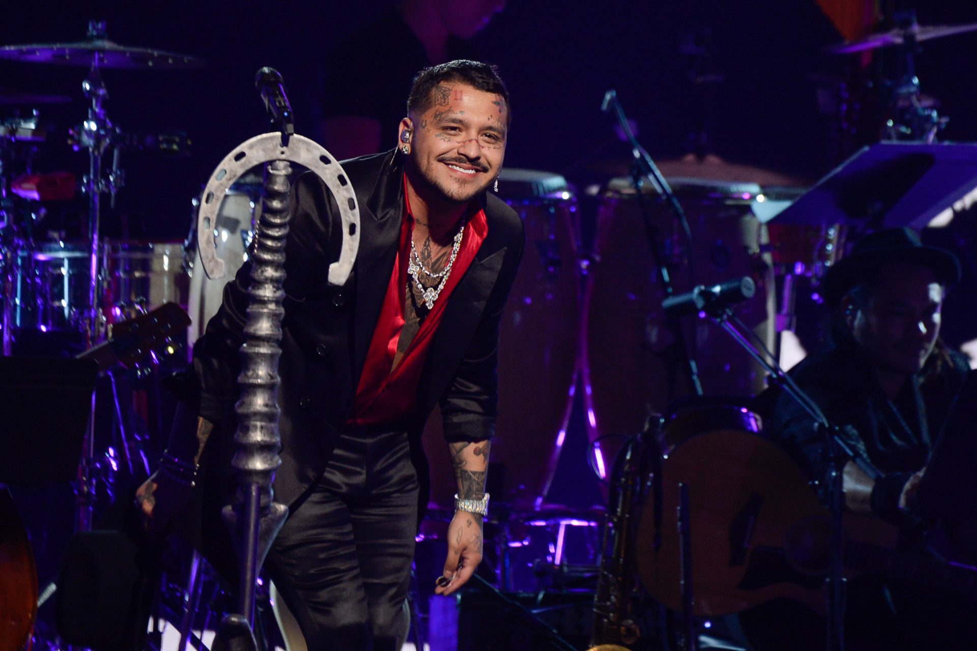 Así Luce Christian Nodal Tras Proceso Para Quitarse Tatuajes
