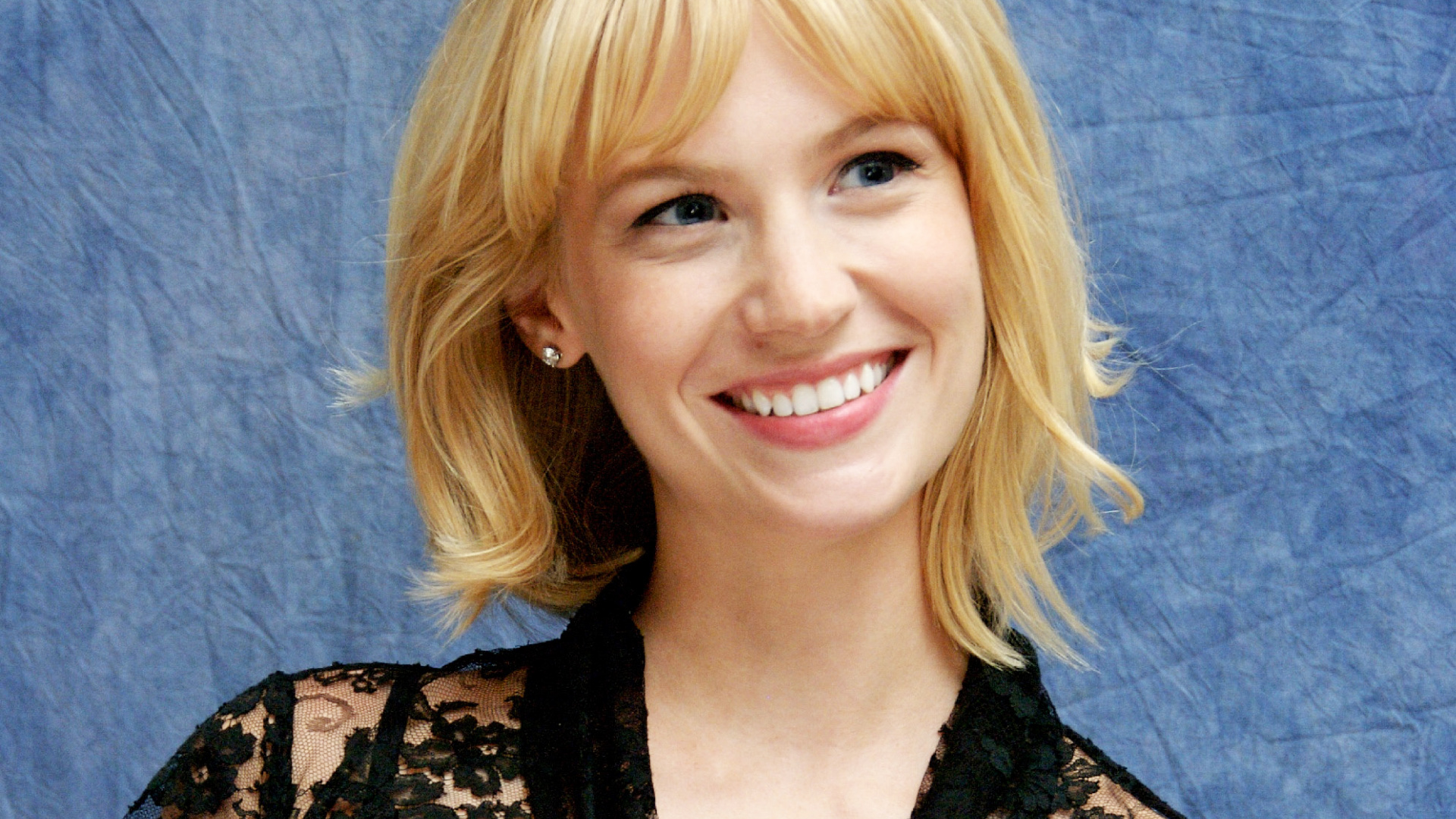 January Jones: photos of her career