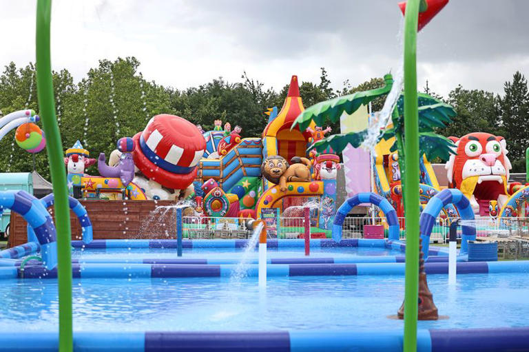 Trafford Centre's funfair, beach and £3.30 splash park returning this ...
