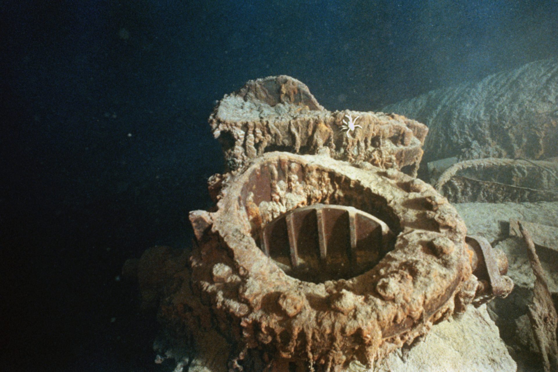 This is what the Titanic looks like under the ocean