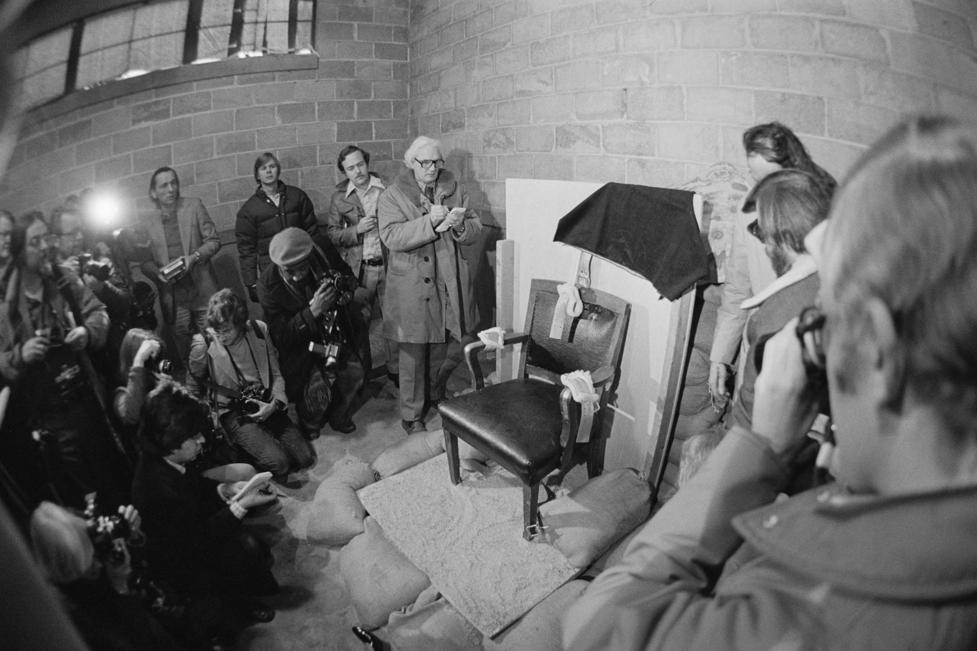 The death penalty: a justified response to serious crime, or inhuman ...