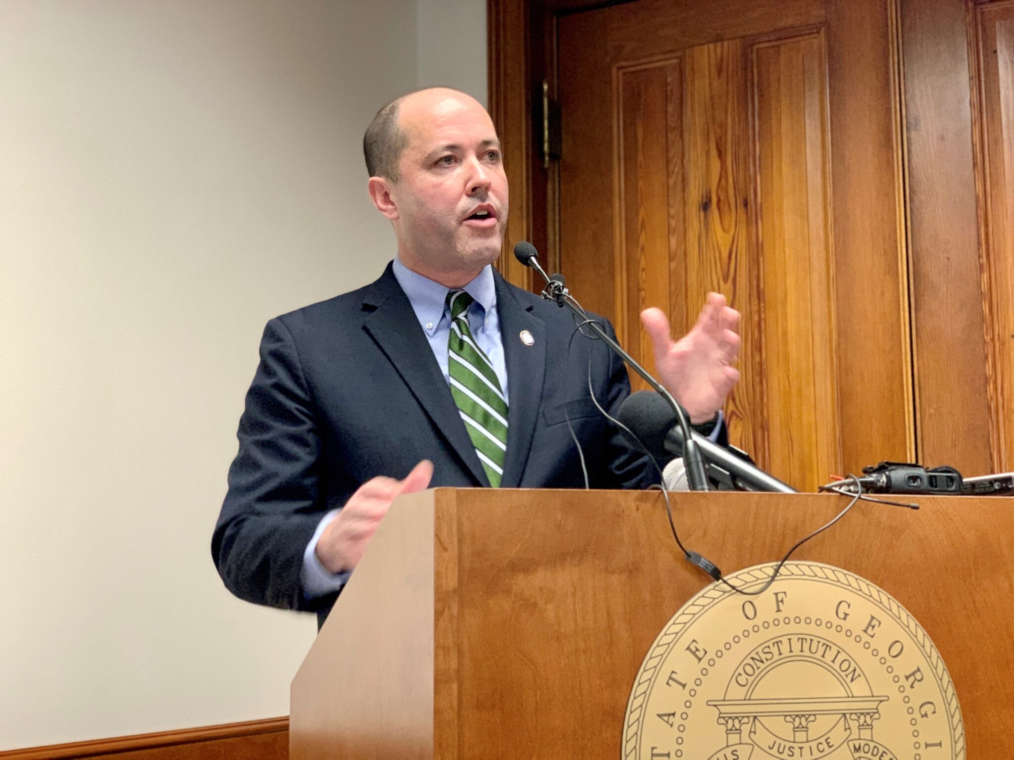 Georgia attorney general sues GOP primary opponent over campaign ...