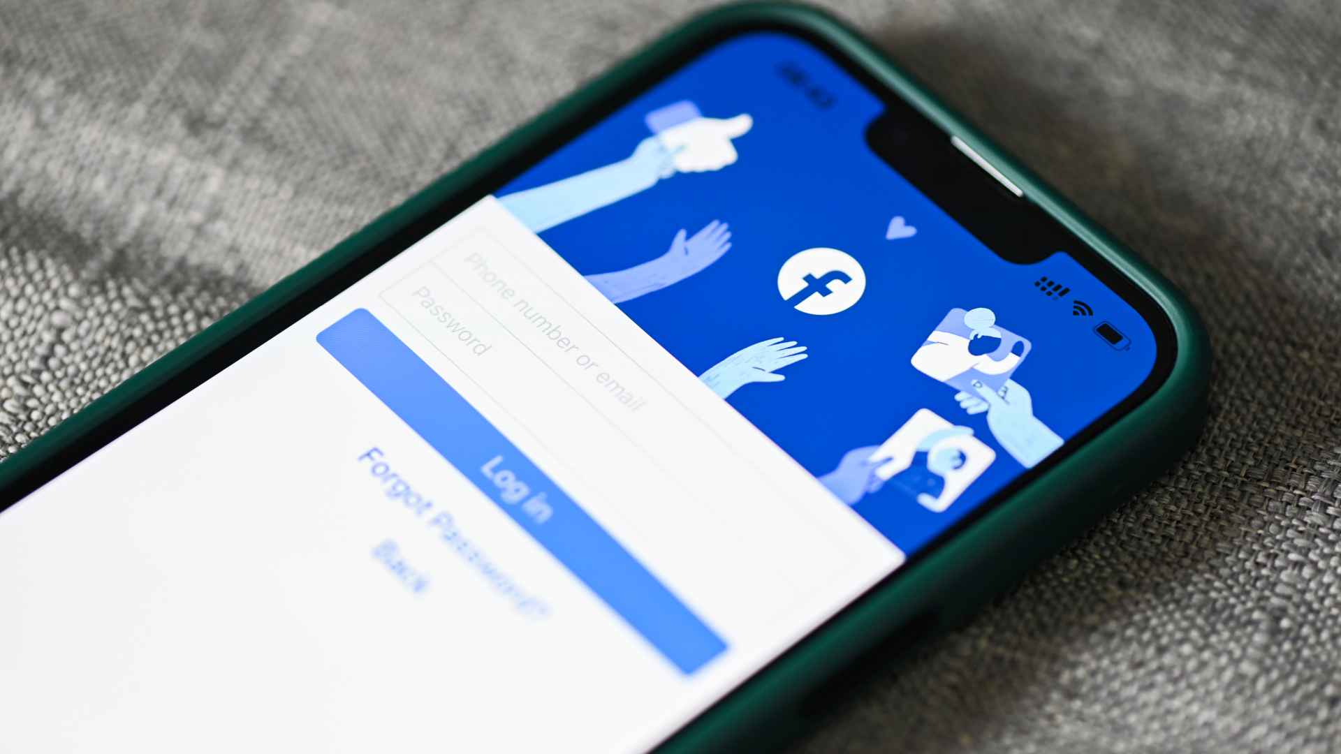 Facebook Marketplace scams in 2026: Red flags to spot before you pay