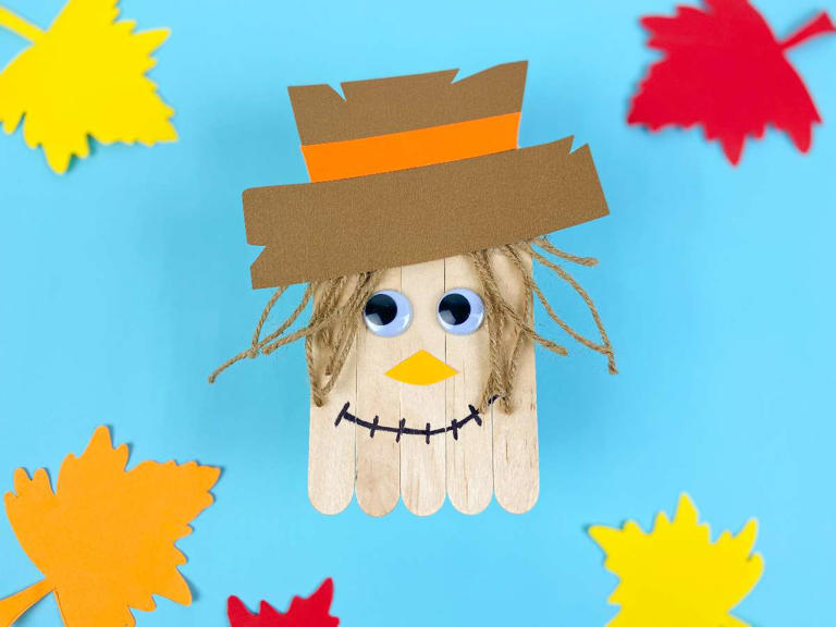 Cute and Easy Scarecrow Craft for Kids
