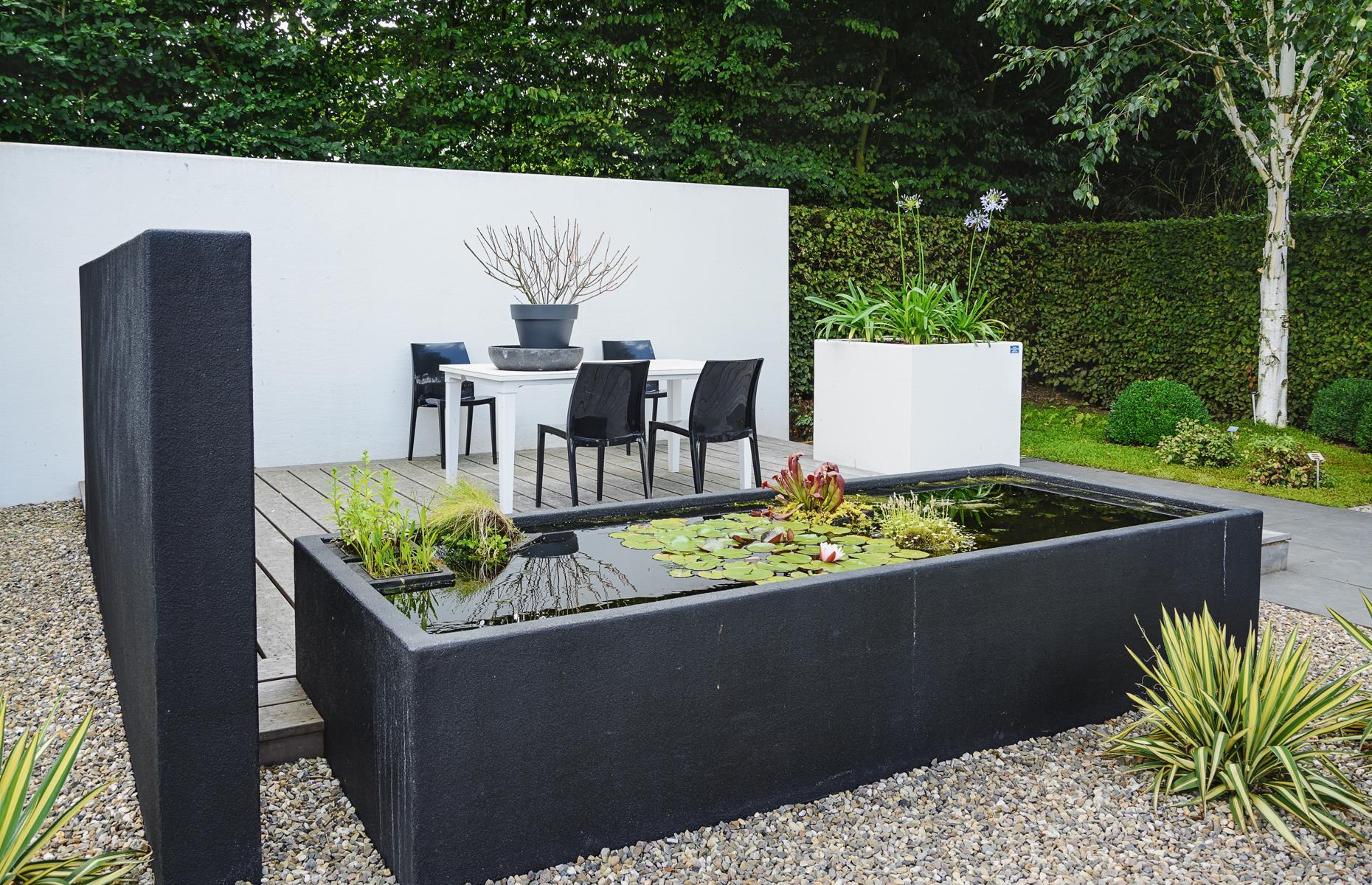 10 garden features that decrease your home's value (and 10 that ...