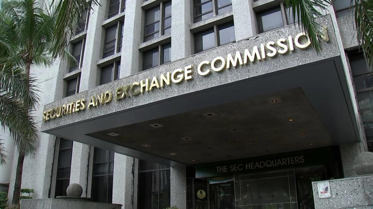 SEC: No decision yet on reduction of public float for GCash