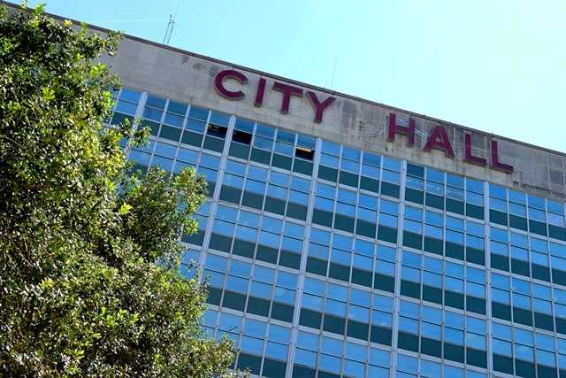 Hot Seat Debate: Candidates square off in District C race