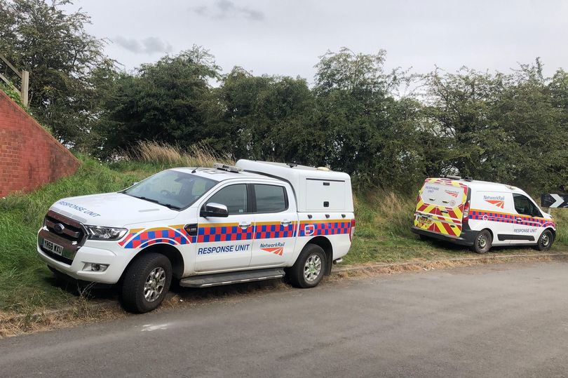 Nottinghamshire Police officer dies after being hit by train in Balderton Nottinghamshire Police officer dies after being hit by train in Balderton