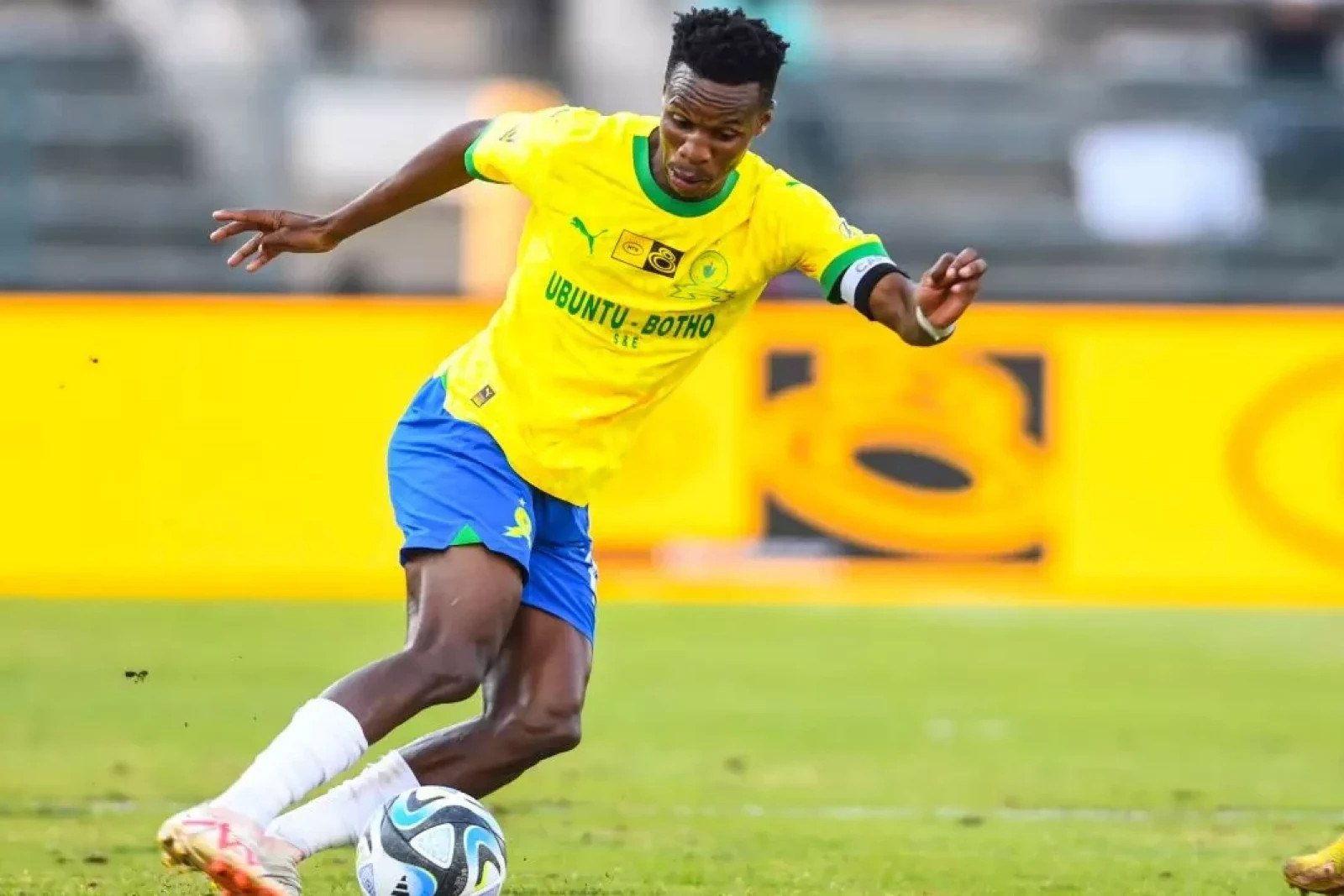 PSL charge Themba Zwane and Mamelodi Sundowns PSL charge Themba Zwane and Mamelodi Sundowns