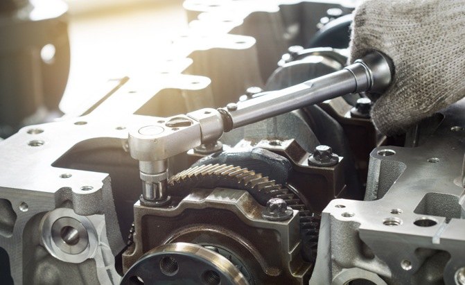 Everyone Should Own a Torque Wrench. These Are Our Top Picks