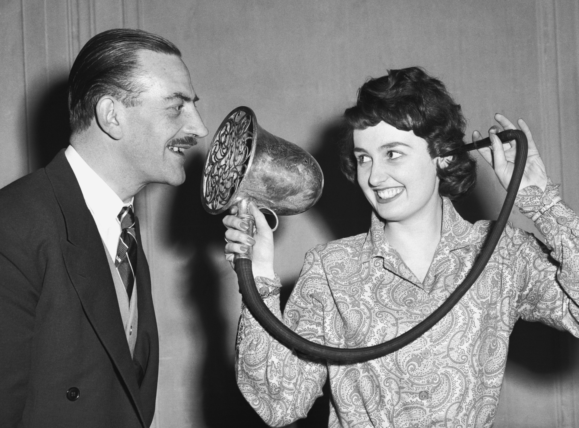 The invention story of the hearing aid