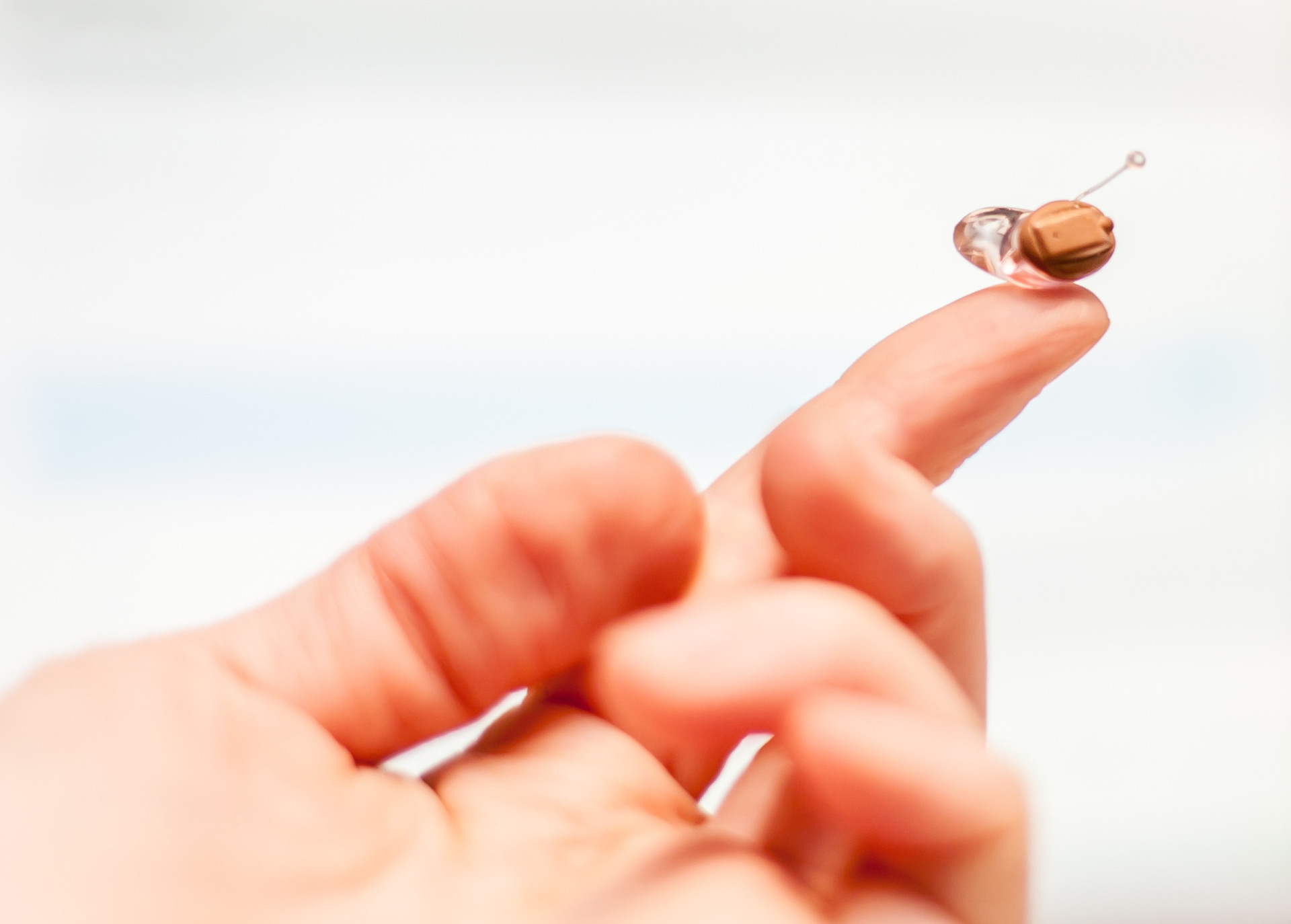 The invention story of the hearing aid