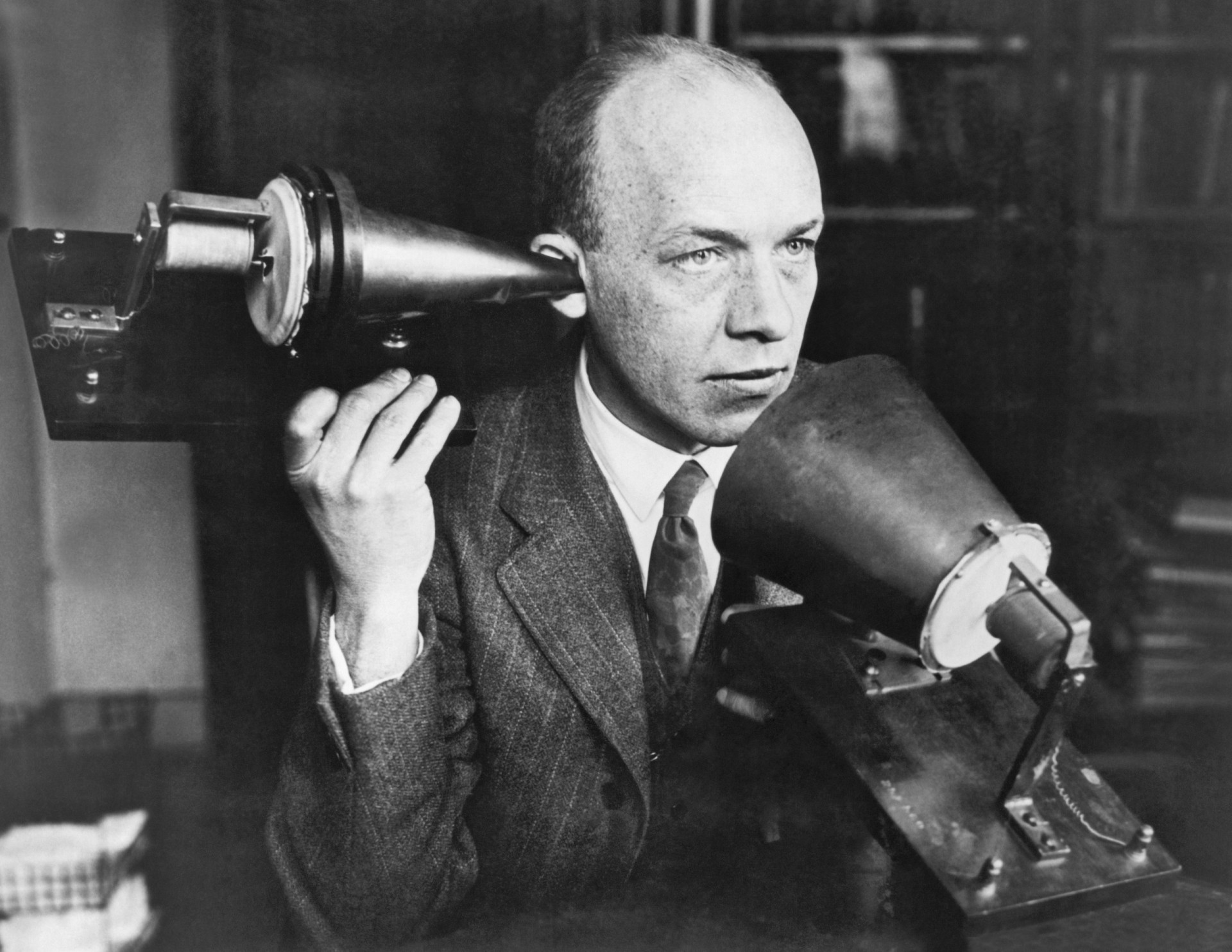 The invention story of the hearing aid