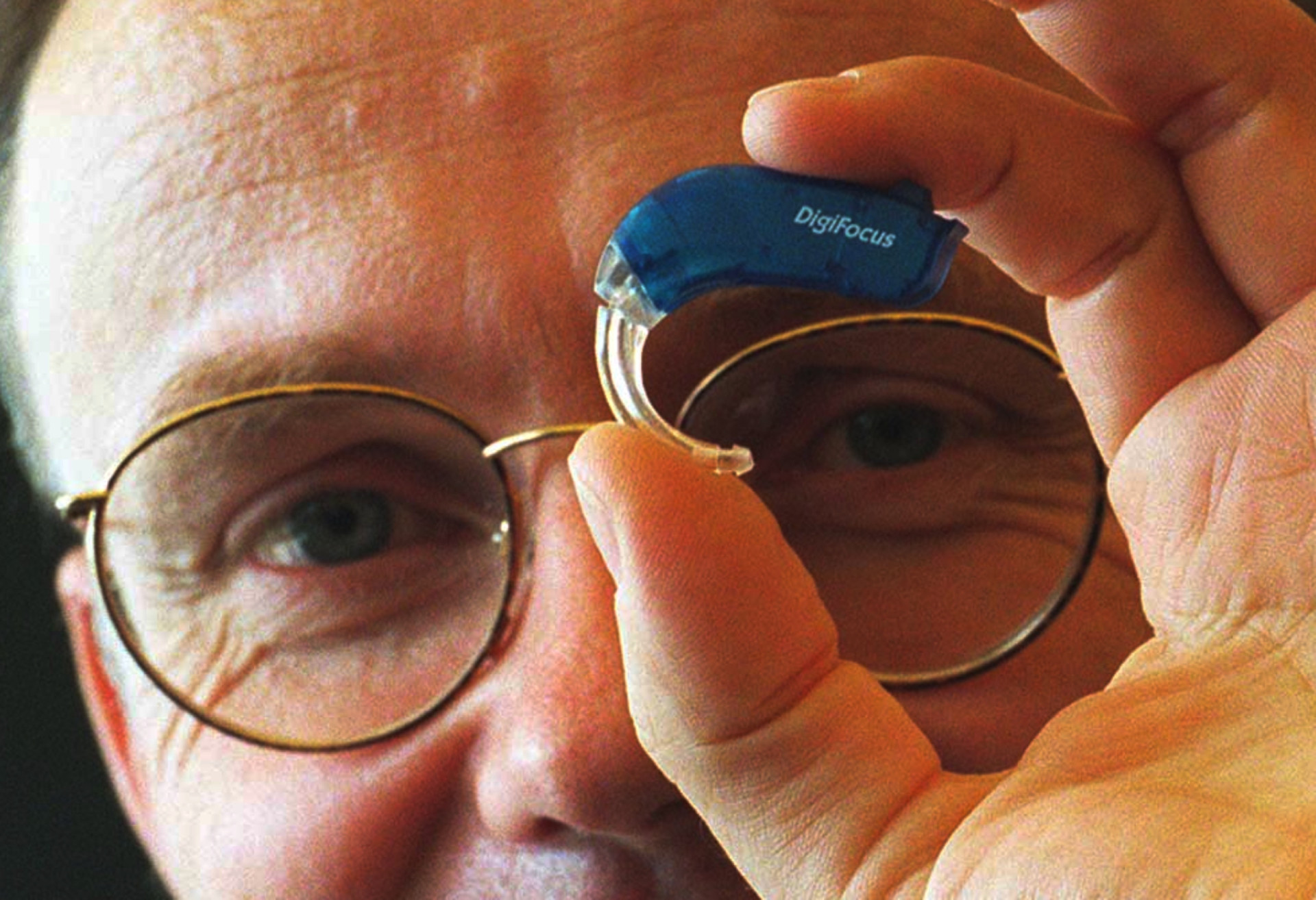The invention story of the hearing aid
