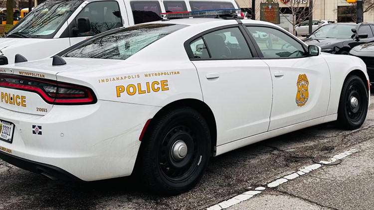 IMPD and City reach tentative contract deal with police union IMPD and City reach tentative contract deal with police union