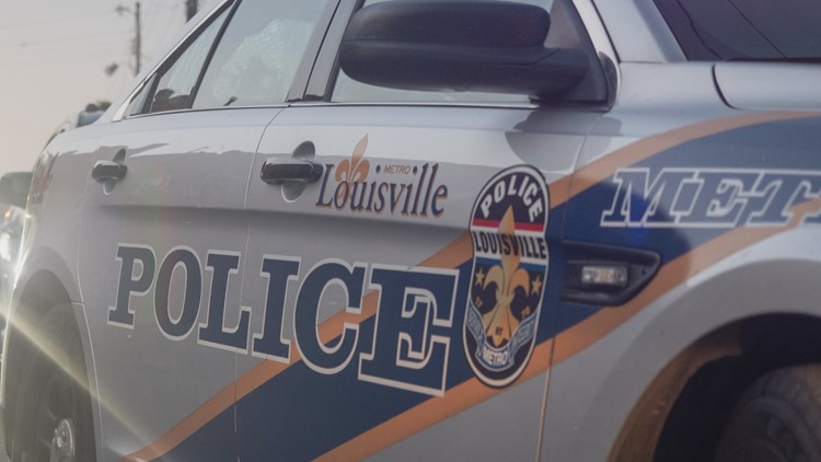 LMPD officer fired after admitting to sending nude photo to trainee
