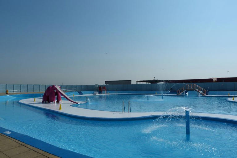 Medway’s refreshing riverside lido with crazy golf, play park and train ...