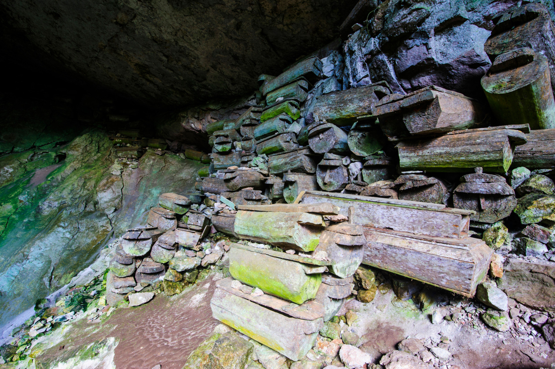 The fascinating story of the hanging coffins of Sagada