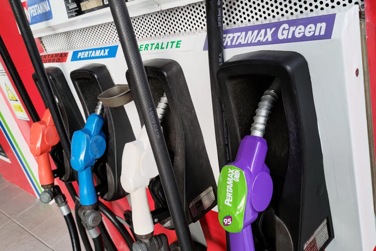 Tembus Rp 16.250 per liter, ini alasan harga Pertamax dan Pertamax ...