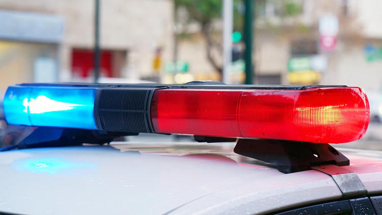 Woman in custody after welfare check turns to Kentwood police chase, crash