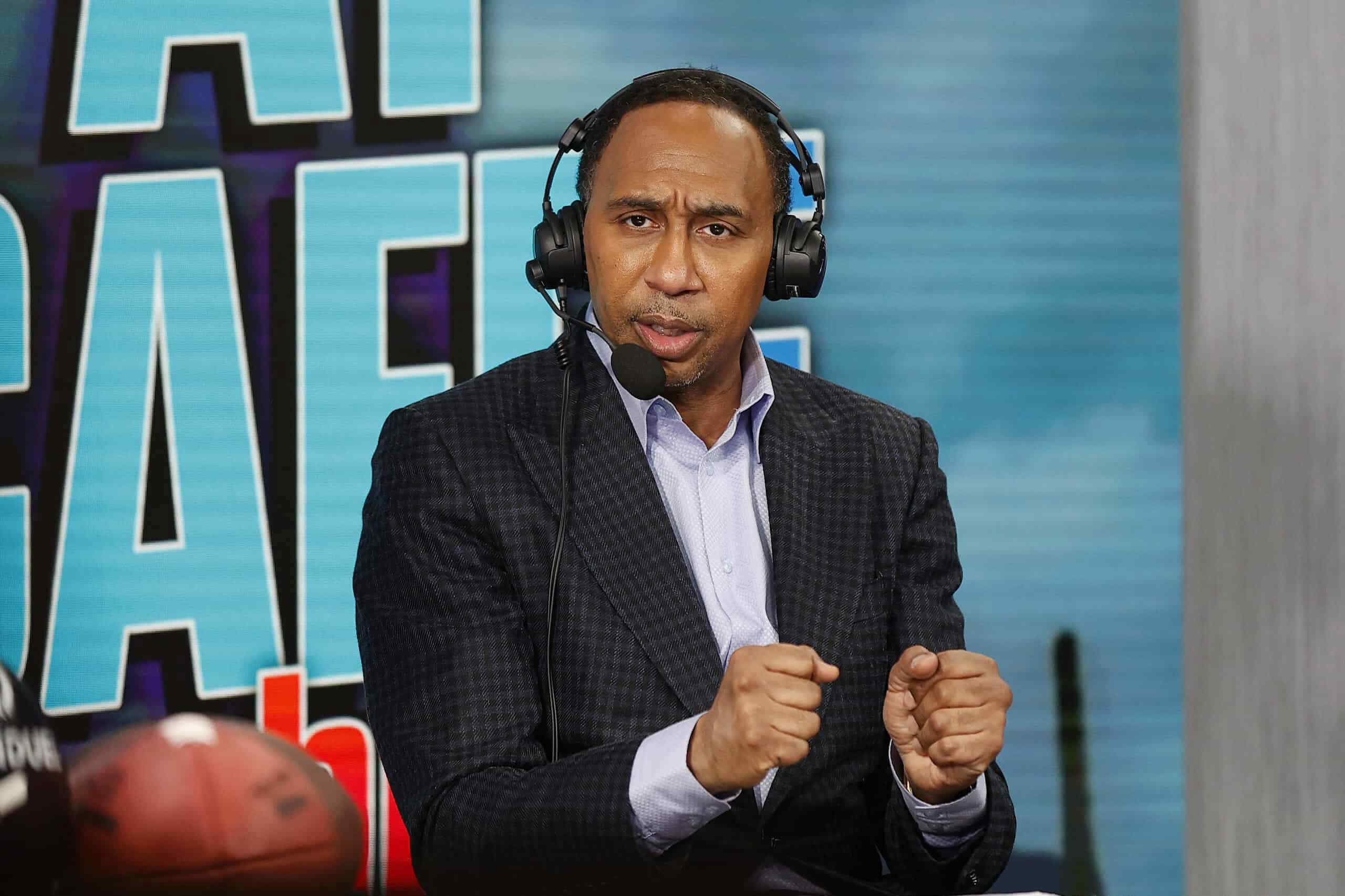 Stephen A. Smith Claps Back At Fans Trolling Shannon Sharpe Stephen A. Smith Claps Back At Fans Trolling Shannon Sharpe