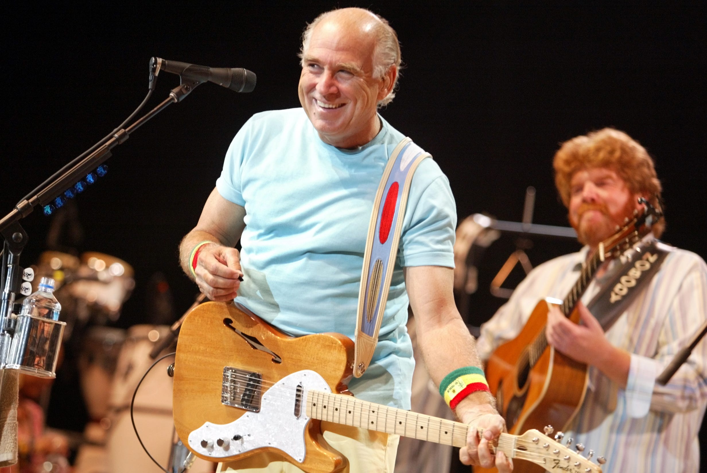 Jimmy Buffett's widow, finance manager file dueling lawsuits for ...