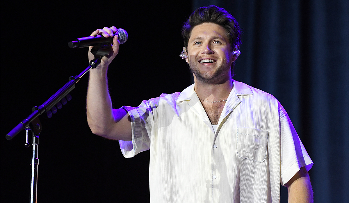 Niall Horan gets ’emotional’ after revisiting beloved football ground