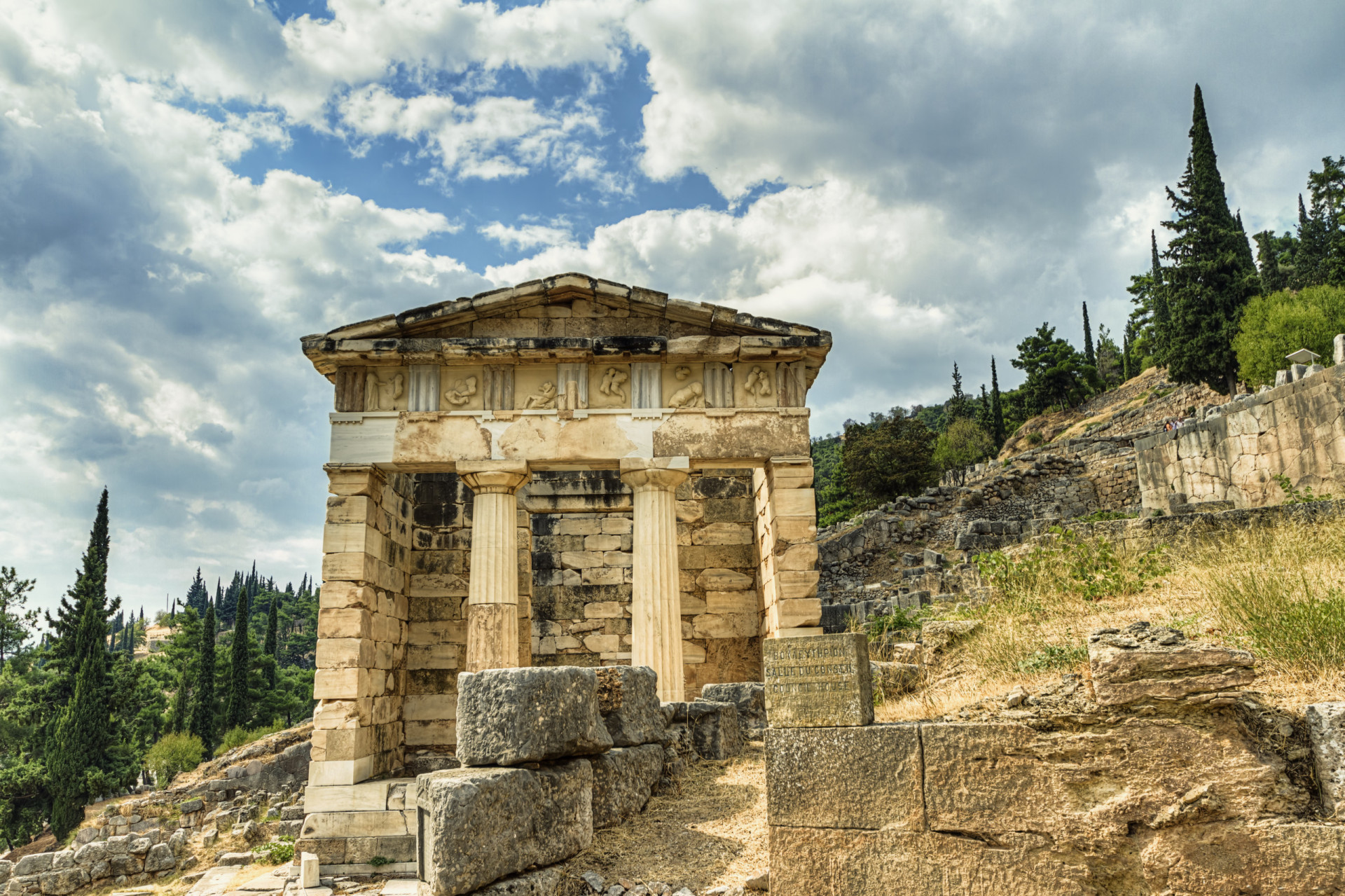 The mysteries of the Oracle of Delphi