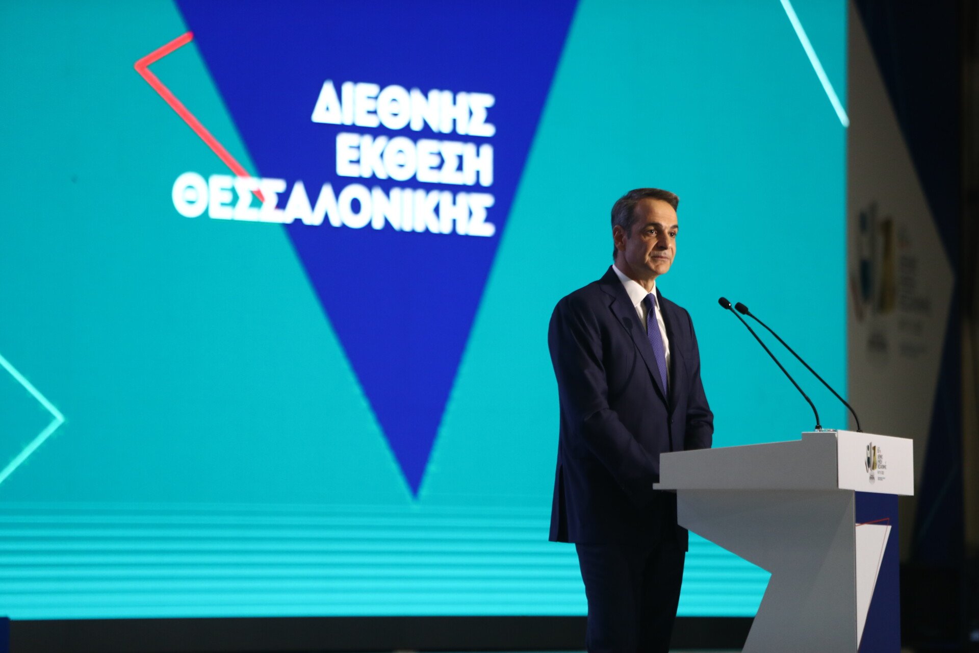 Κ. Μητσοτάκης: Ξεπαγώνουν οι τριετίες, φόρος για φυσικές καταστροφές ...