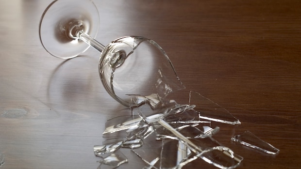 Ganz ohne Staubsauger: So können Sie selbst die winzigsten Glasscherben entfernen